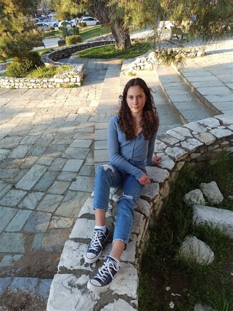 Pin By Keds Fan On Black Converse Girls Converse All Star Outfits