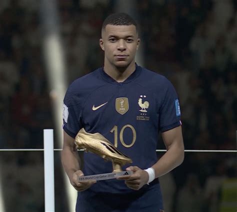 Kylian Mbappe Beats Lionel Messi To Win 2022 World Cup Golden Boot