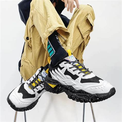 Massive Soles Telegraph