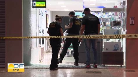 Dono De Loja Reage A Assalto E Fere Bandido E Cliente Bom Dia Df G1
