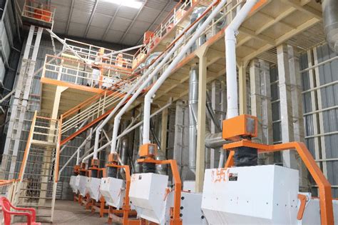 Fully Automatic Moong And Urad Dal Mill Plant Motor Type Three Phase By Shri Viratra