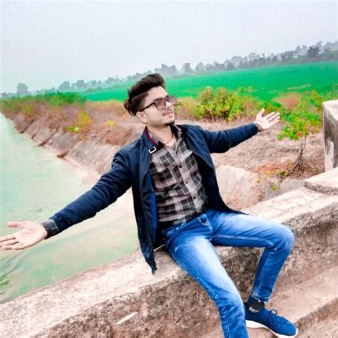 ROHIT KUSHWAHA (@itz_ritik_kushwaha____________) • Threads, Say more