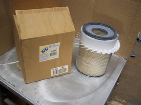 Case L52041 Air Filter Cross Reference