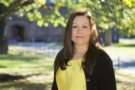 Stephanie M Cooke Office Of The Dean Of The Faculty