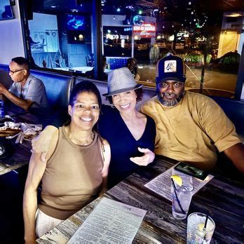 The Cove Bar Grill Updated March Photos Reviews Murrieta Hot