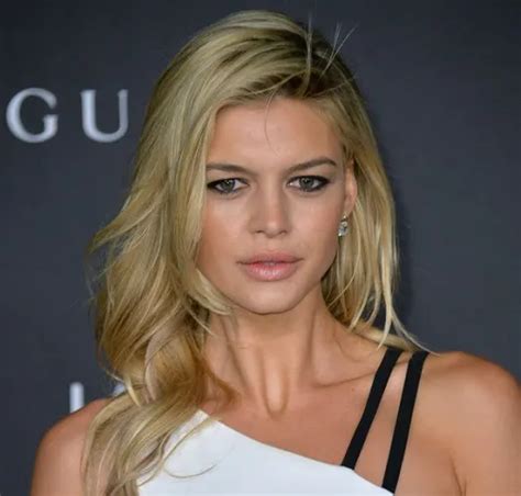 Who Plays Cassidy Reid On Yellowstone Meet Kelly Rohrbach
