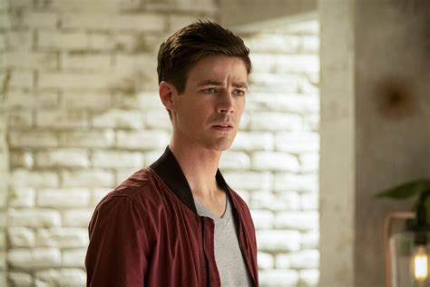 The Flash Adds Mayans Mc Actress Efrat Dor As Eva Mcculloch Is She