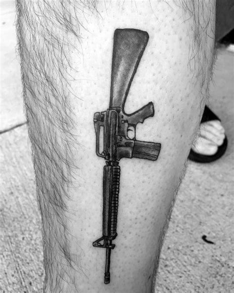 70 Tatuagens Do Fuzil Colt Ar 15 Com O Seu Significado