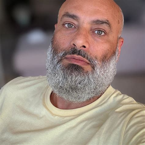 وَإِذَا أَذَقْنَا النَّاسَ رَحْمَةً فَرِحُوا بِهَا ۖ وَإِن تُصِبْهُمْ سَيِّئَةٌ بِمَا قَدَّمَتْ