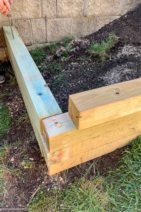 How To Build A DIY Planter Box Green WIth Decor How To Build A DIY Planter Box Green WIth Decor