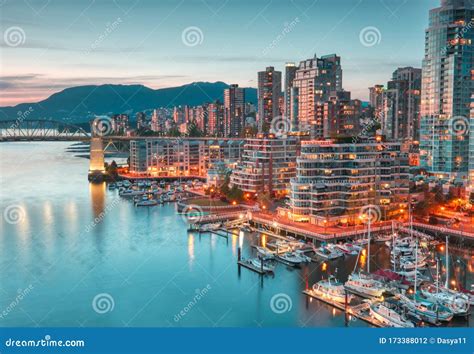 温哥华 2019年5月5日加拿大温哥华市中心 温哥华格兰维尔岛伯拉德桥的风景 图库摄影片 图片 包括有 展望期 小船 173388012