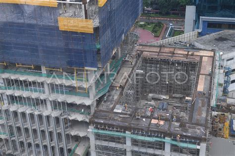 PROYEKSI PERTUMBUHAN EKONOMI 2022 ANTARA Foto