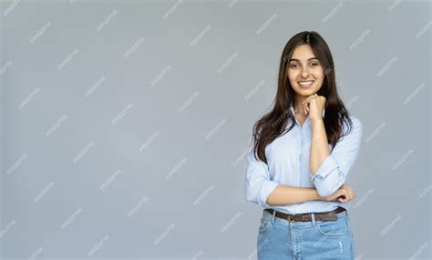 Premium Photo Smiling Confident Indian Businesswoman Look At Camera