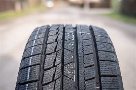 Firemax FM805 225/55 R16 99 H XL - Voida.pl