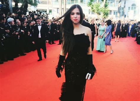 Actrița din România care a făcut furori pe covorul roșu la Cannes și