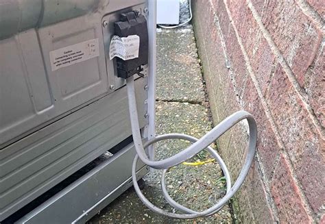 Our Guide To Installing Wiring Connecting An Electric Cooker Assured Electricians