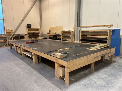 Assembly Stations 4 Including Tool Cabinet Ps Auction We Value The