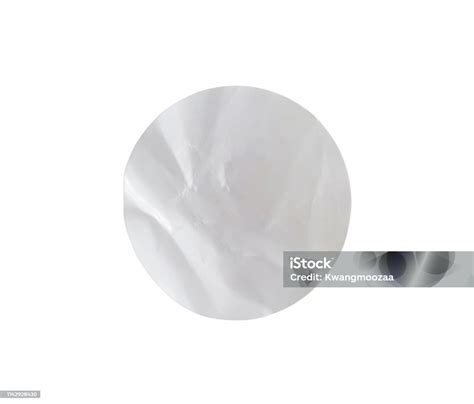 클리핑 경로와 흰색 배경에 고립 된 빈 흰색 동그라미 종이 스티커 라벨 스티커에 대한 스톡 사진 및 기타 이미지 스티커