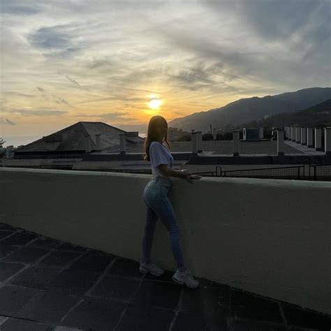 𝐁𝐄𝐍𝐍𝐘 benedetta tallone Threads Say more
