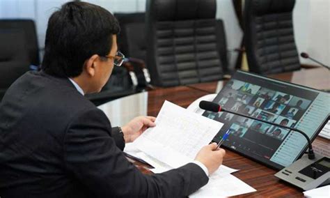 Министр просвещения провел онлайн встречу с педагогами которые в рамках специальной программы