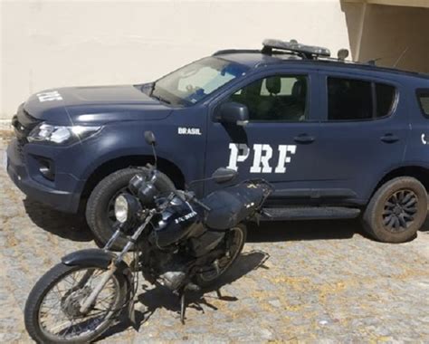 Prf Prende Três Homens E Recupera Duas Motocicletas No Rio Grande Do