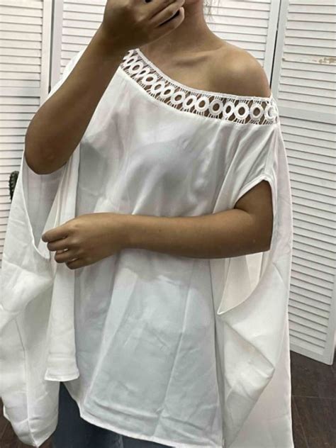 Contrast Lace Cold Shoulder Top