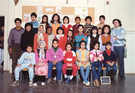 Photo De Classe Cm2 De 1984 Ecole Jules Renard Copains Davant