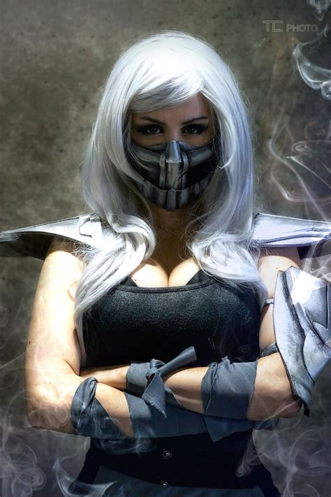Mortal Kombat Smoke Cosplay