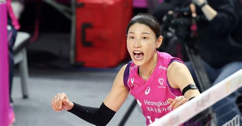 라스트 댄스 위한 채찍질김연경 은퇴 선언 우승 열망 더 커졌다