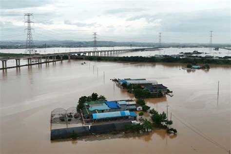 Число жертв наводнений в Южной Корее достигло 19 АРМЕНПРЕСС Армянское новостное агентство