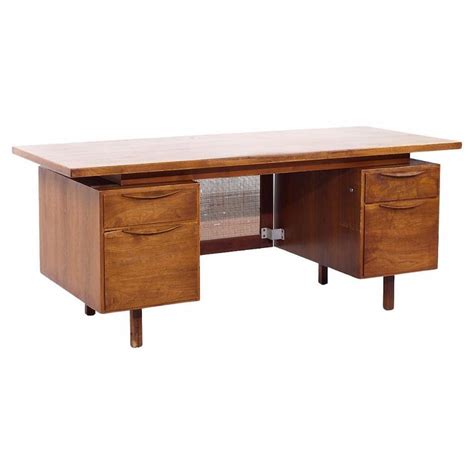 Jens Risom Mid Century Walnut Corner Desk Mid Century Modern