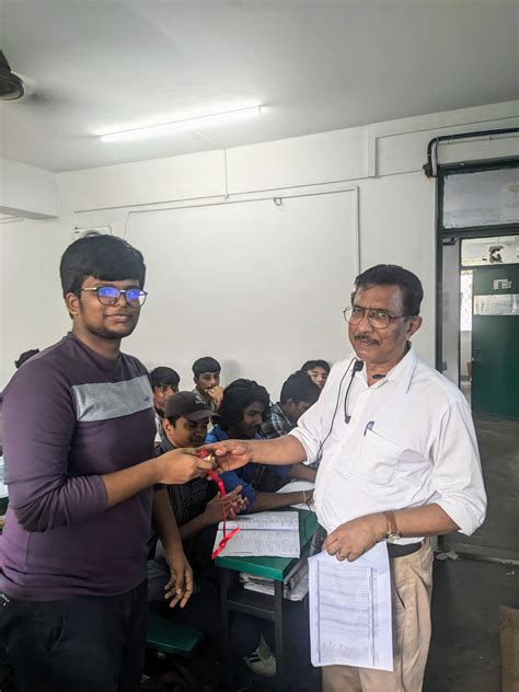 Prof Pc Thomas Classes And Chaithanya Classes Best Iit Jee Neet