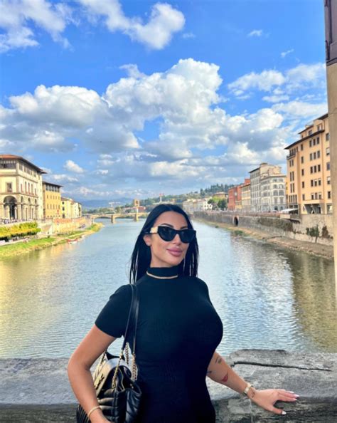 막장 드라마 같은 람보르기니 상속 논쟁…기막혀 더드라이브