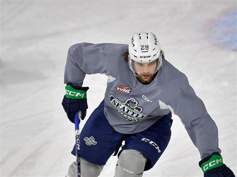 Jared Davidson Comme ÂrhpÂ Tva Sports