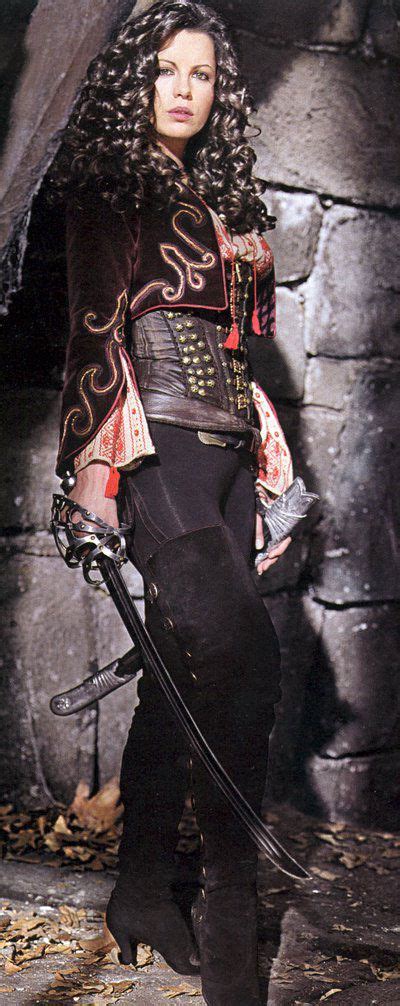 Van Helsing Kate Beckinsale Costume