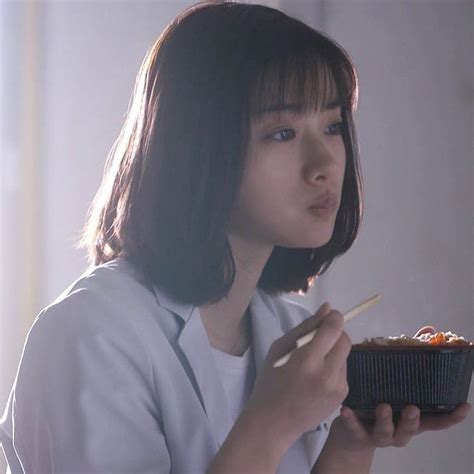 Rさんはinstagramを利用しています 「もぐもぐタイム 石原さとみ アンナチュラル 三澄ミコト」 Japanese Beauty