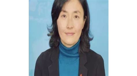 “放纵不检点”的副处级女干部落马后，她的前任领导也栽了 Youtube