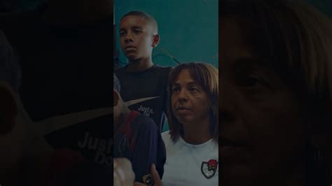 Pelea De Hermanos Youtube