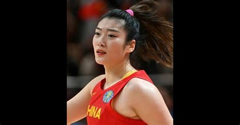 李梦与前女篮领队有染 前人妻拿不到赡养费大爆料 篮球 动态