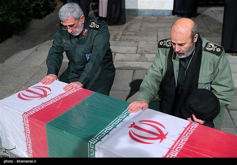 اقامه نماز رهبر انقلاب بر پیکر شهید سید رضی موسوی تسنیم
