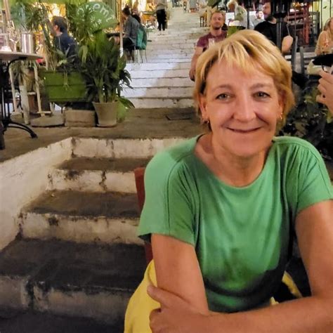 Mariska Doest Youtube