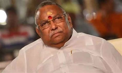 రాయపాటి చూపు వైసీపీ వైపు Is Rayapati Sambasiva Rao Looking Towards