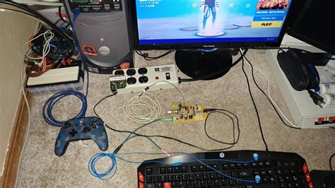 Using Old Pc Speakers Audio Amplifier To Get Actually Good Controllable