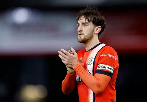 إلغاء مواجهة بورنموث ولوتون بعد سقوط لوكير أخبار 24