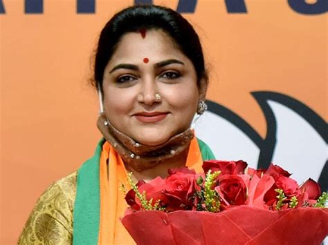 As Bjp Leader Khushbu Sundars Old Tweet On Pm Goes Viral Her Defence
