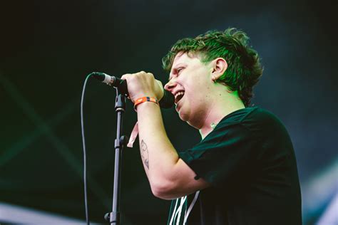 Nothing But Thieves Sänger Conor veröffentlicht erste EP frontstage