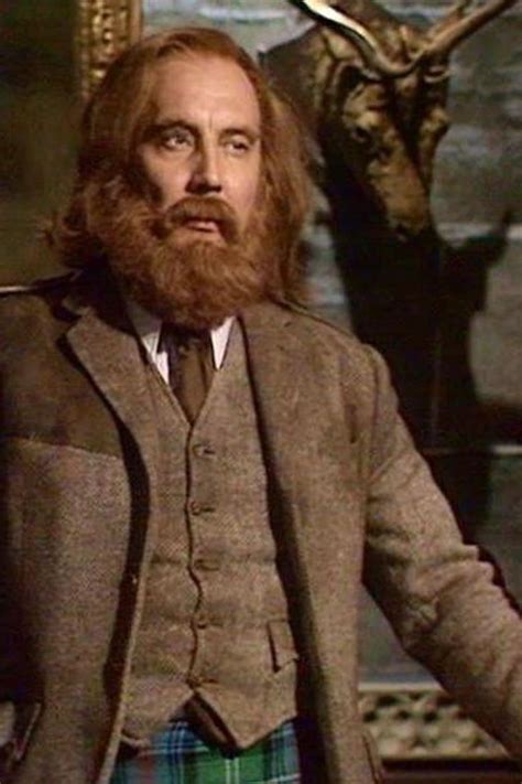 Robert Russell About Entertainment Ie