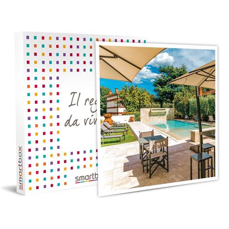 SMARTBOX Cofanetto Regalo Coppia Notte In Hotel A Montecatini In Camera Con Vasca