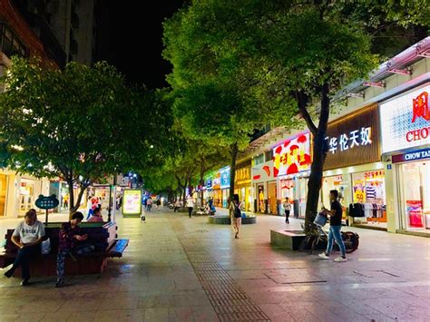 2024九江大中路步行街 百年大街 九江大中路步行街 评论 去哪儿攻略