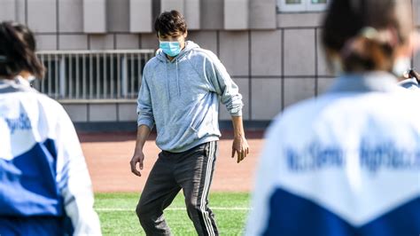 Le Port Du Masque Redevient Obligatoire Dans Les Enceintes Sportives